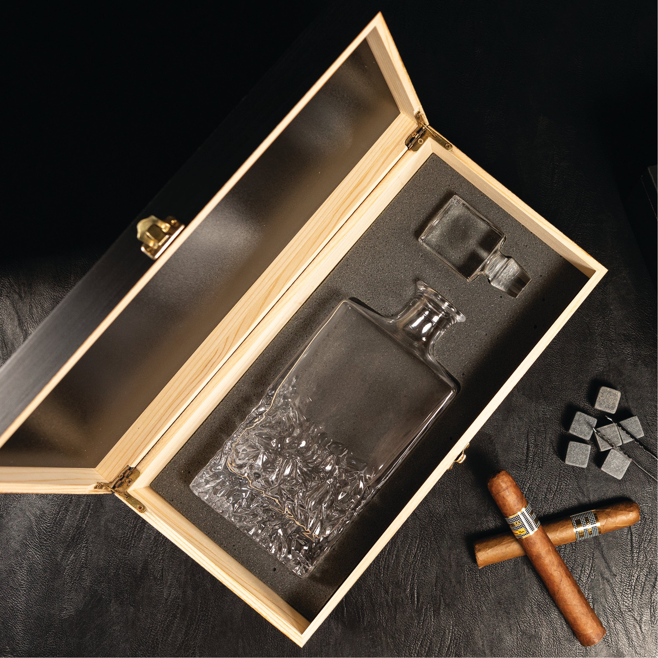 Add Black Wooden Whiskey Decanter Gift Box | Givi Gifts