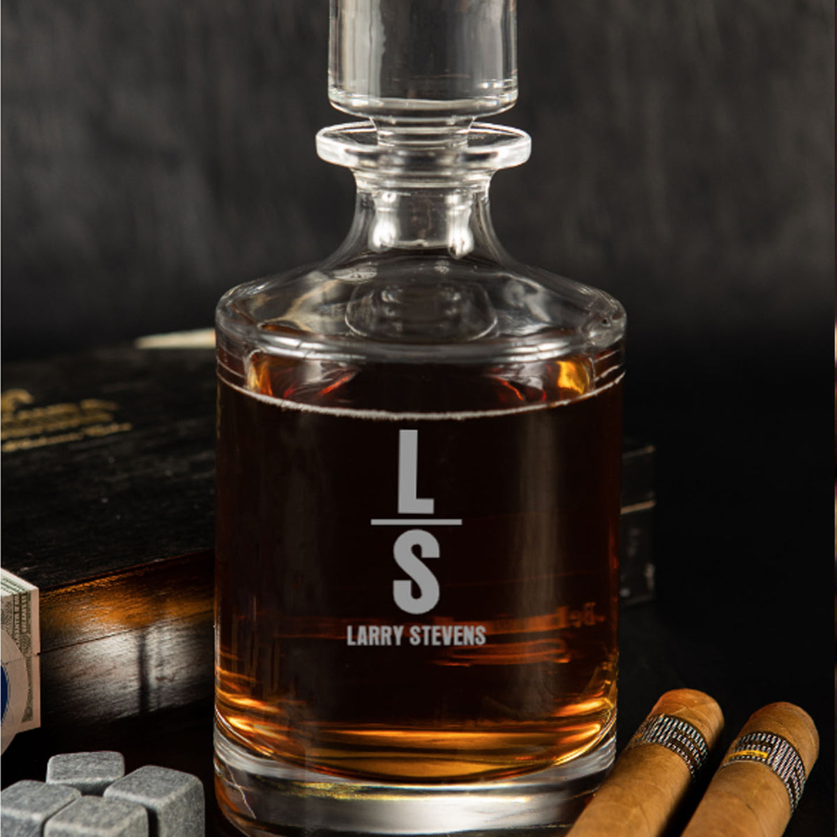 Linear Monogram Engraved Decanter - Choice from 5 Decanters | Givi Gifts